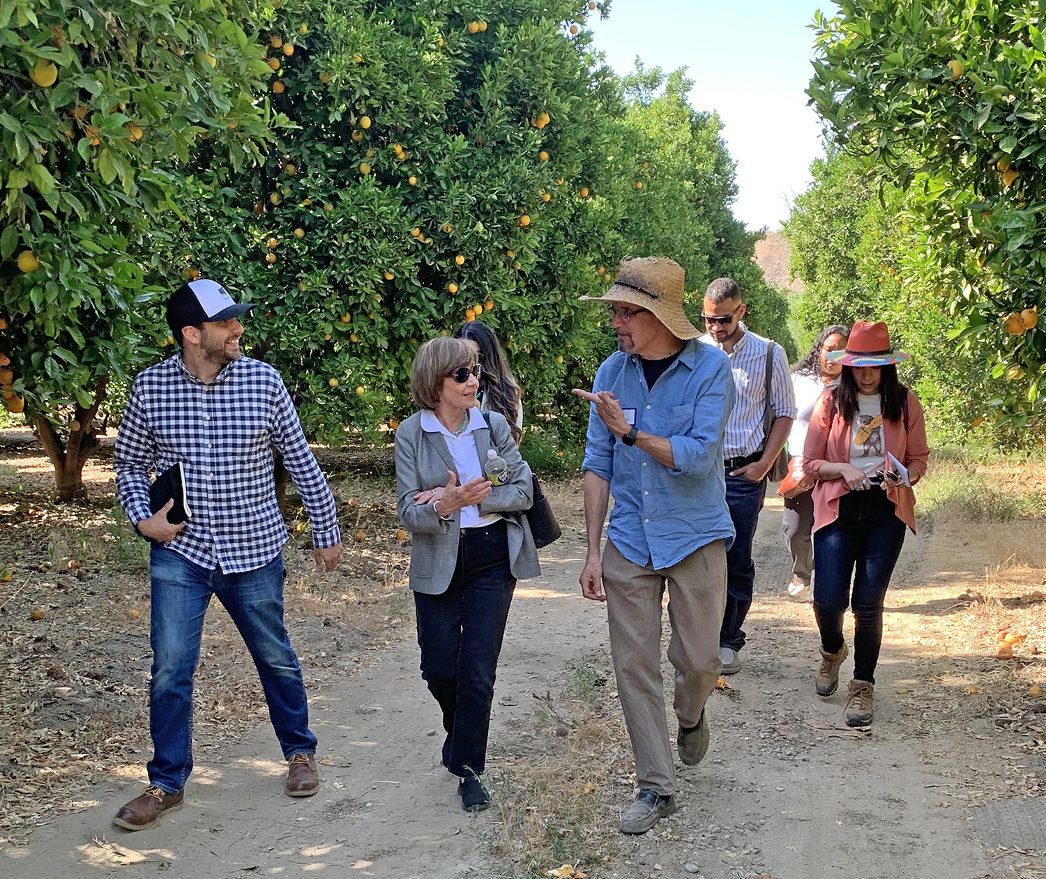 Secretary Ross learns about farm to school efforts in Inland Empire ...